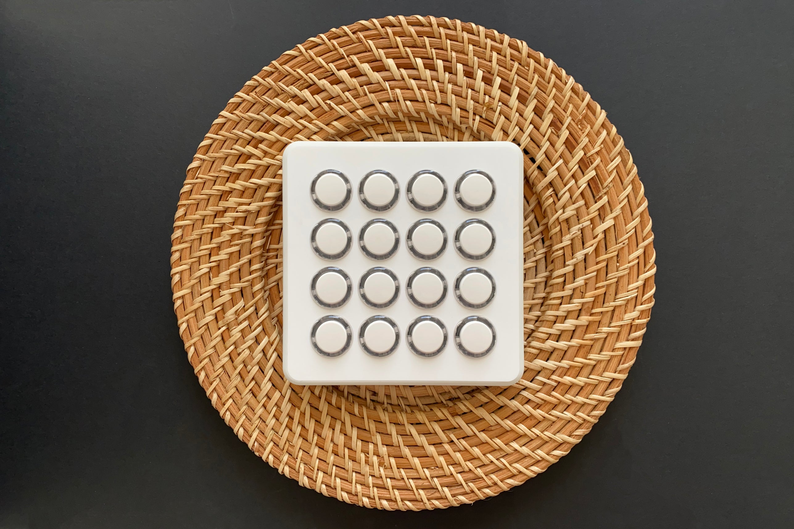 Midi Fighter Spectra — DJ TechTools